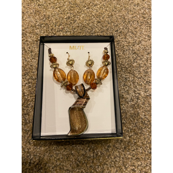 Mixit | Jewelry | New Mixit Glass Neckless And Earring Set | Poshmark